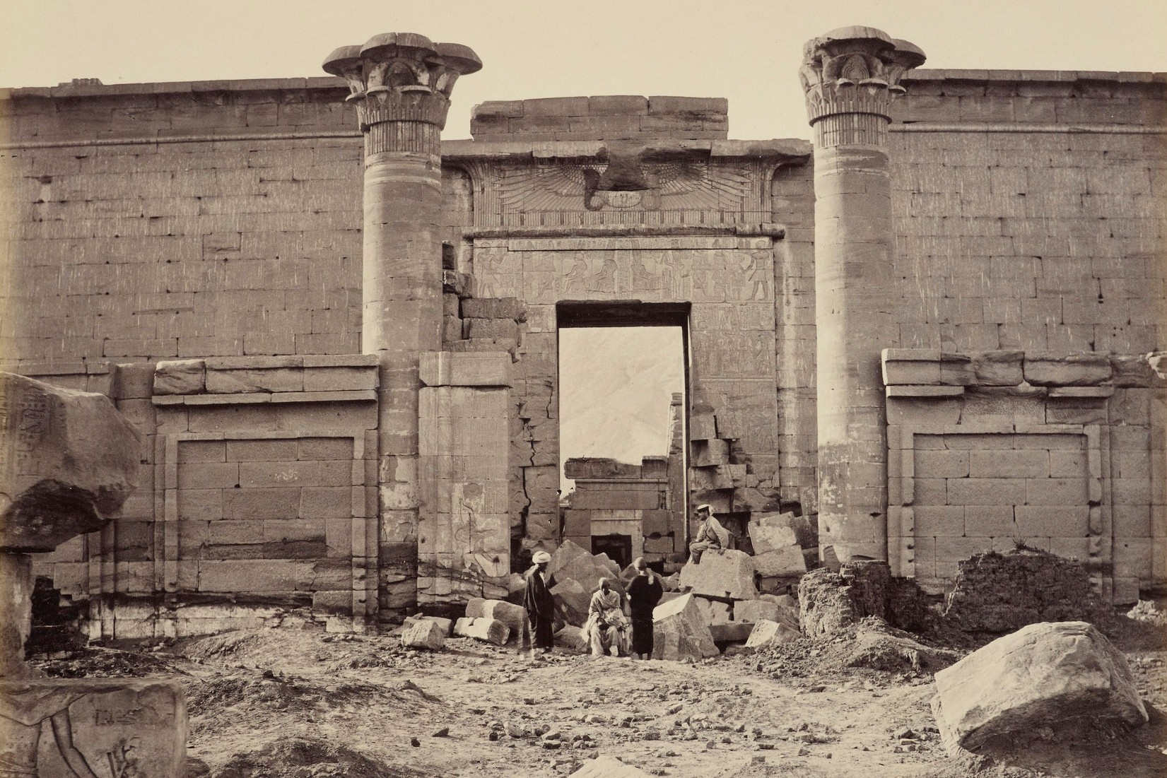 The Memnonium - The fallen Colossus - Explore Luxor