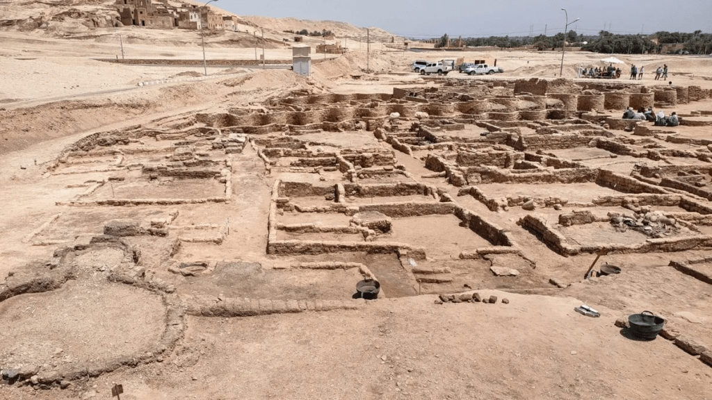 Malkata Palace - Palace of Amenhotep III - Explore Luxor